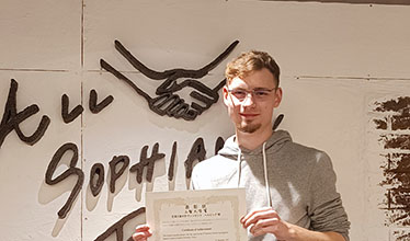 VINCENT DANIEL HELBIG さんが、上智大学主催の「第4回ザビエル杯」にて特別賞を受賞｜芝浦工業大学